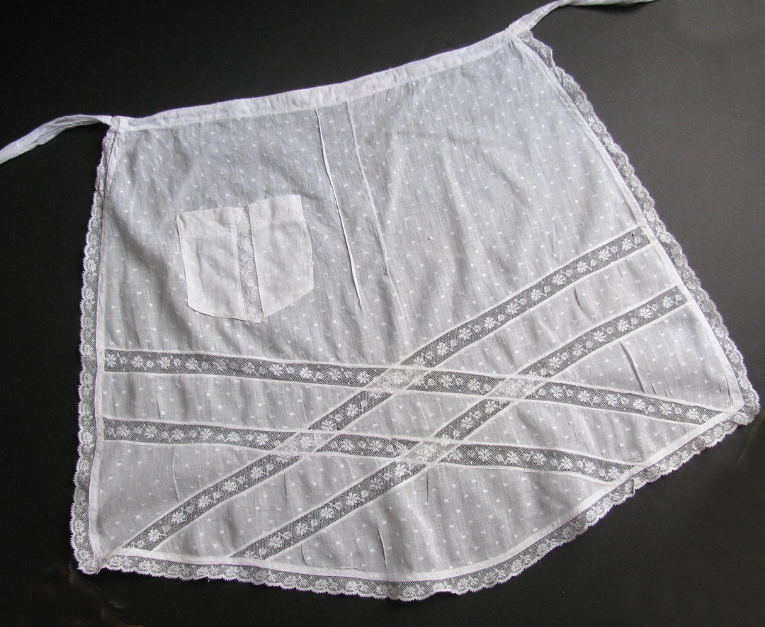 Vintage 1940s White Dotted Swiss Apron With Flowered Lace Trim and ...