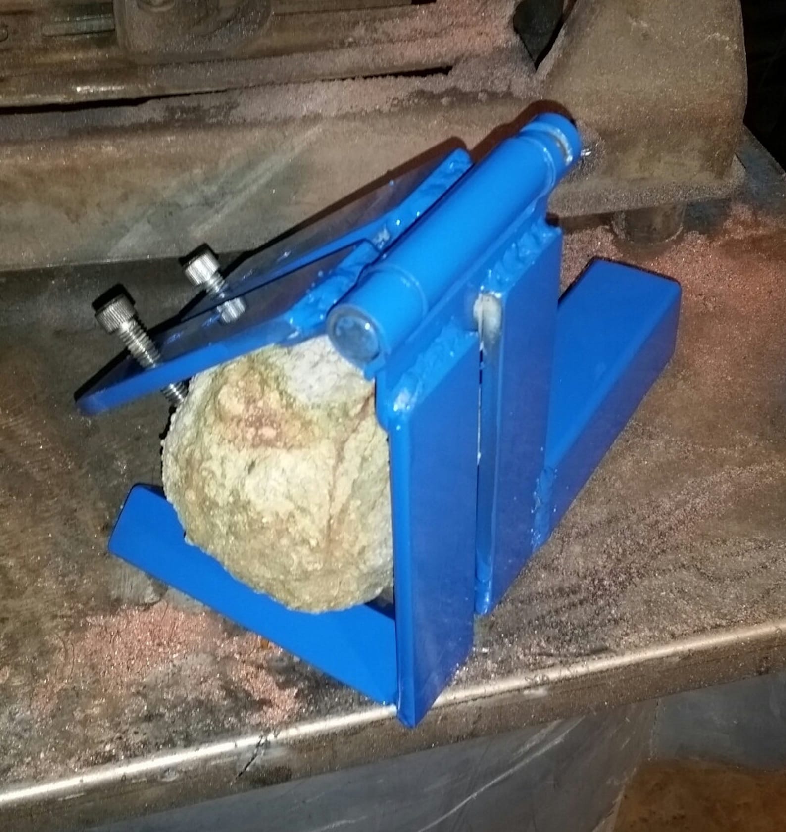 GEODE / THUNDEREGG Rock Clamp - for Slab & Rock Saw's - Etsy