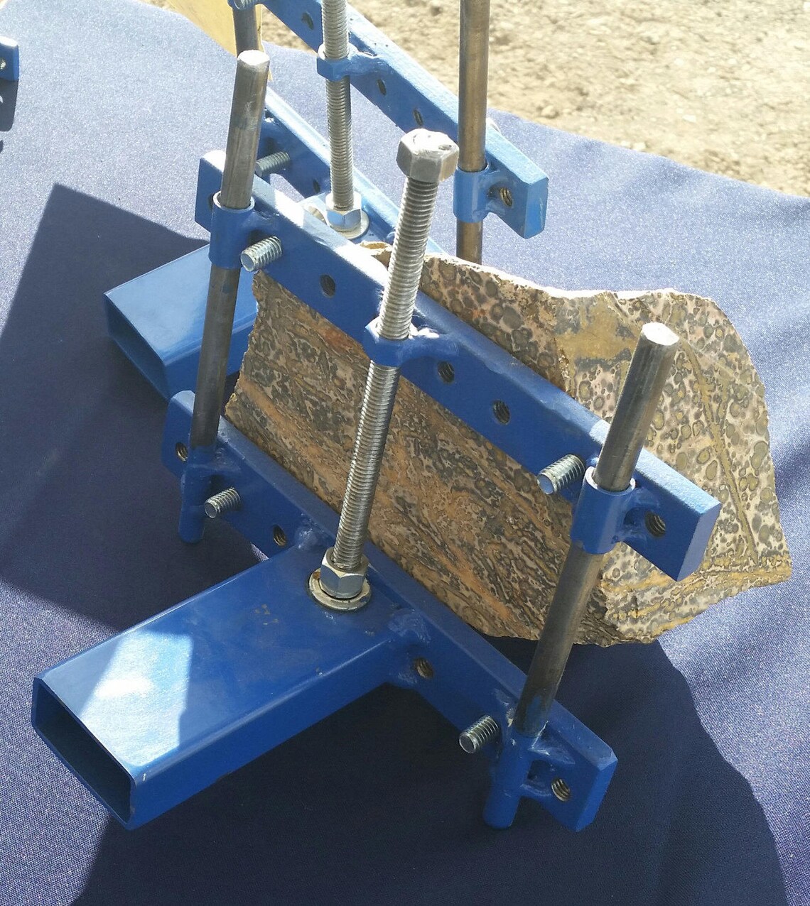 Rock Clamp Medium Size Clamp for Slab Saws 12" to 24" - Holds End Cuts ...