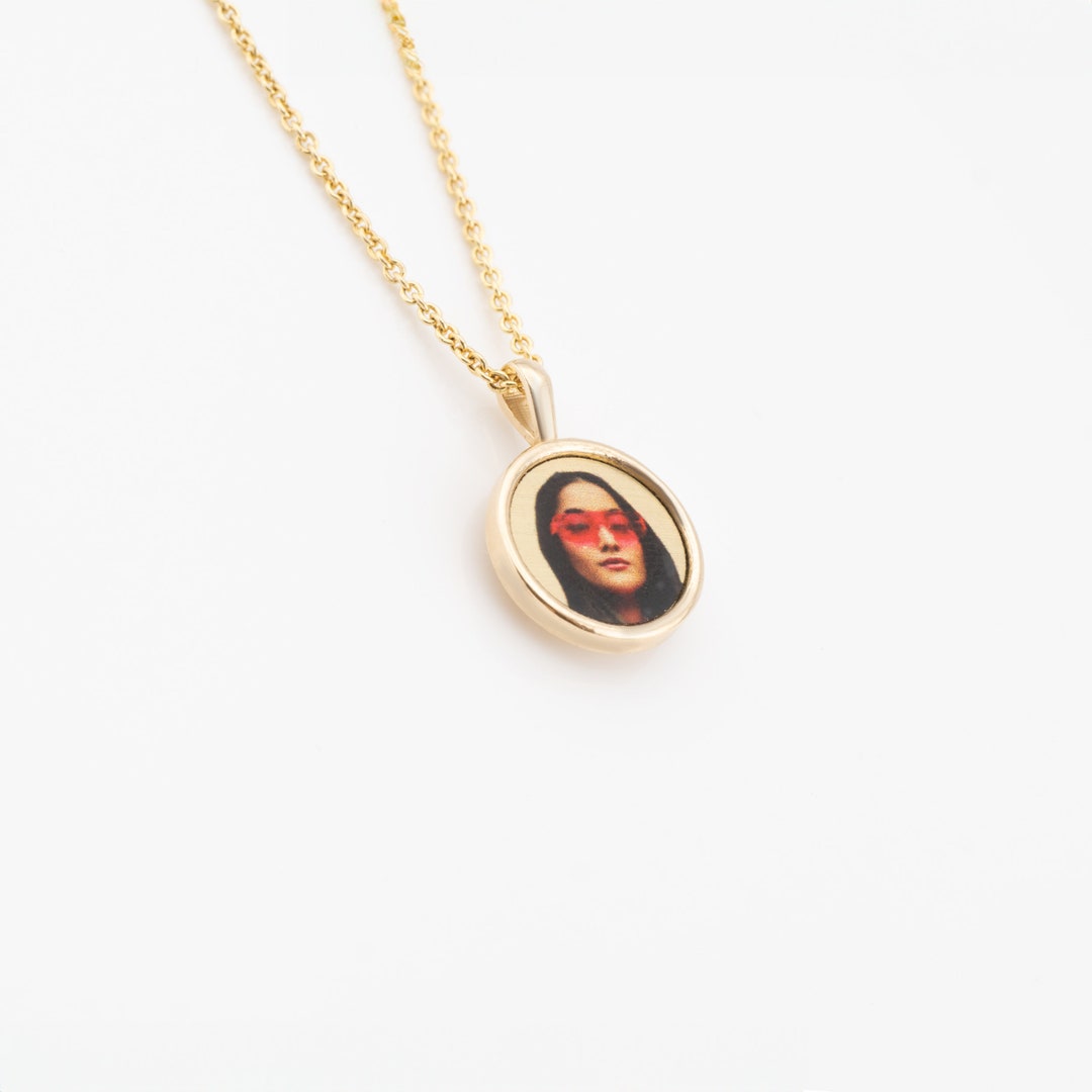 Real Solid Gold Mini Photo Pendant Necklace Circle Round Picture ...