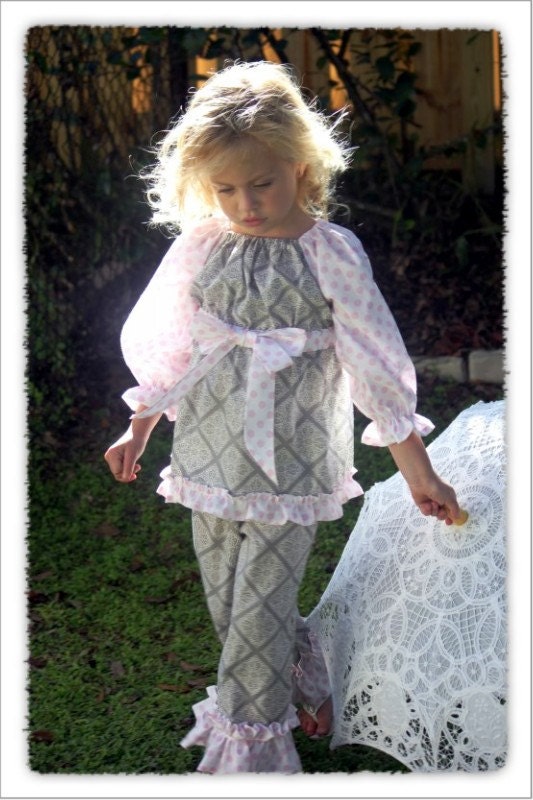 Adorable 2 Piece Girls/toddlers Pink and Grey Ruffle Pant Set Easter ...