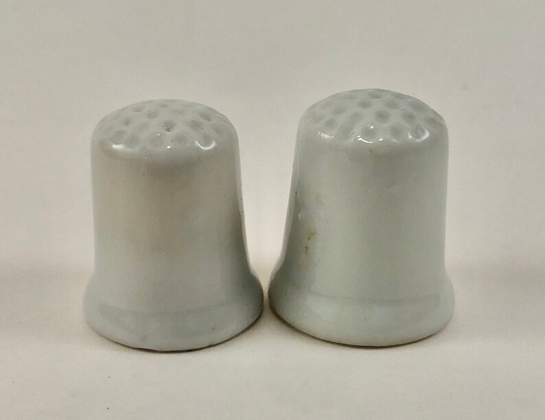 Vintage 1970s Set of 2 Musical Note Thimbles - Flats & Sharps - Etsy