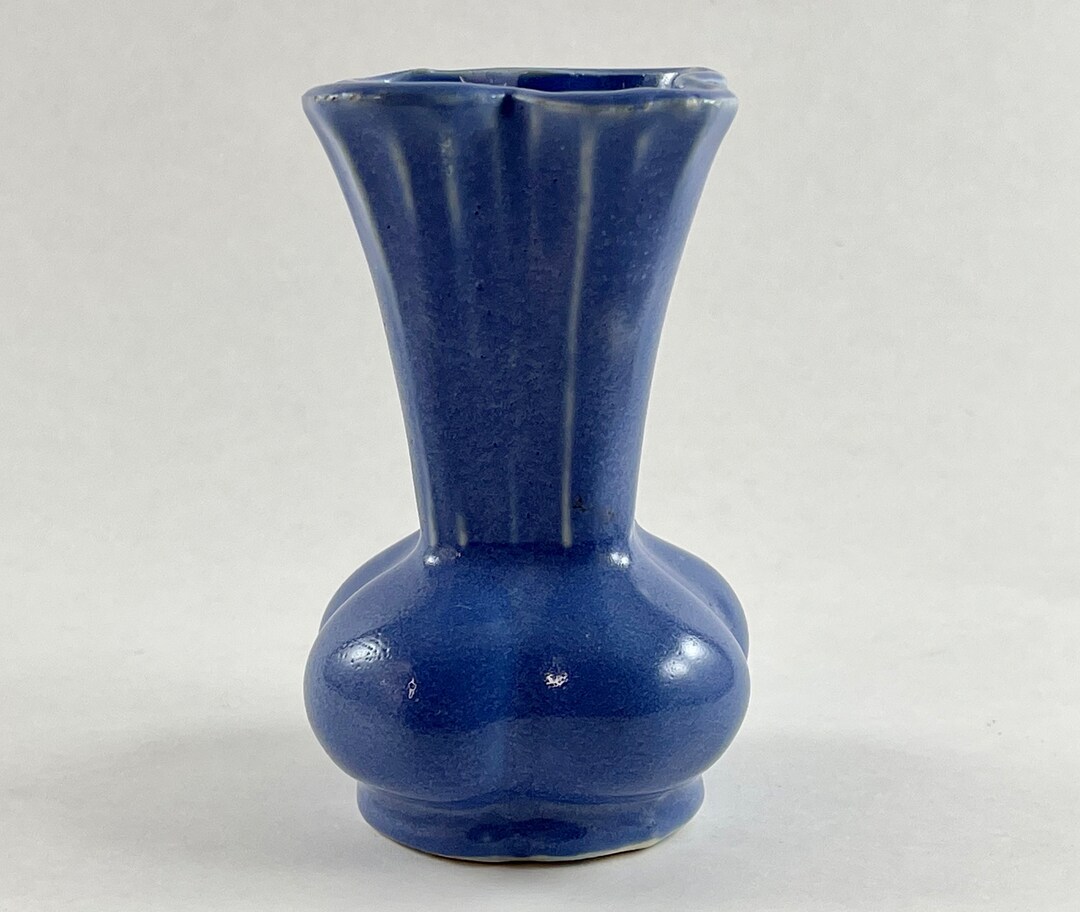 Vintage 1940s Niloak Pottery - Small Blue Ceramic Vase - Etsy