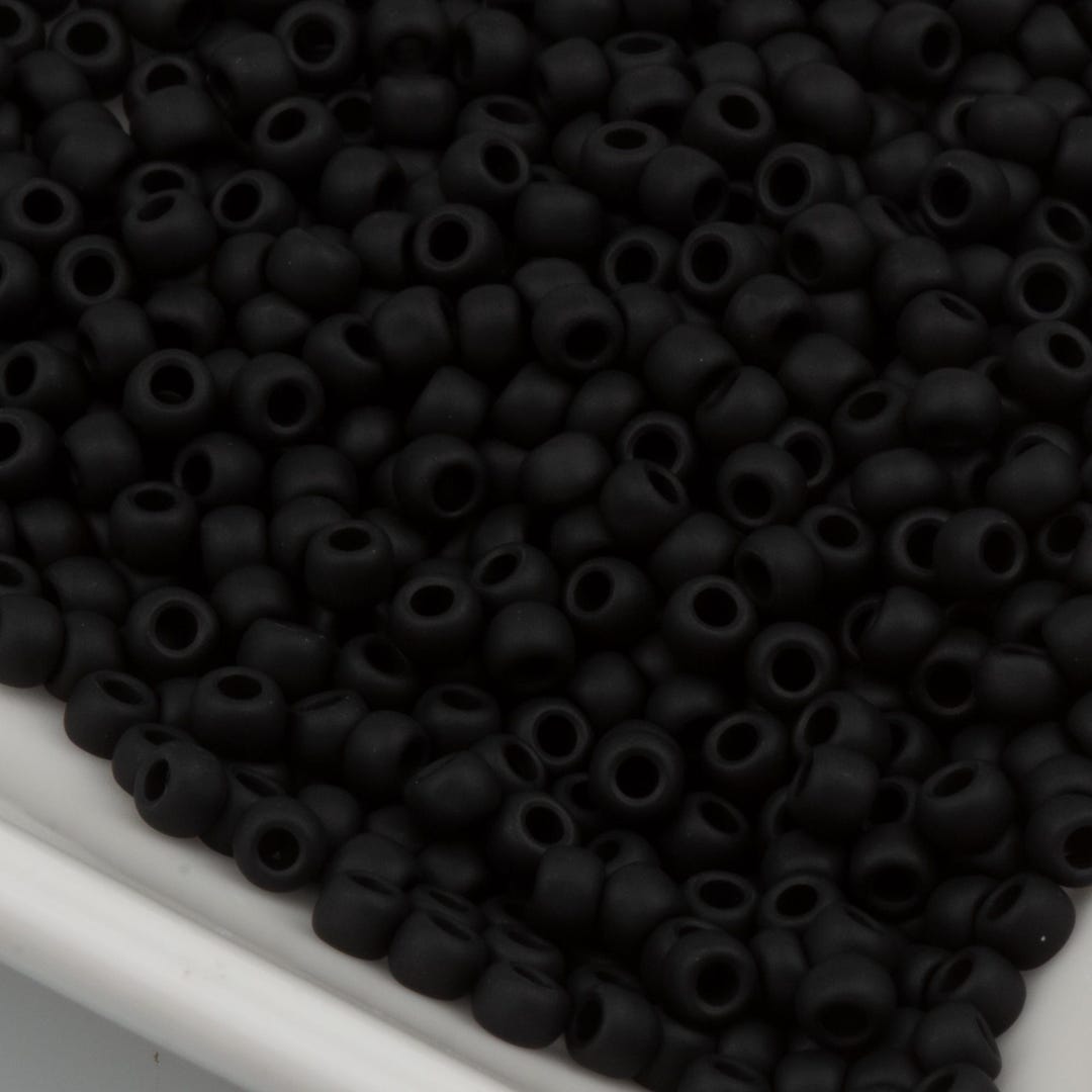 Toho Seed Beads 8/0 Jet Black Opaque Matte (#49F) 15g 10642158 - Etsy