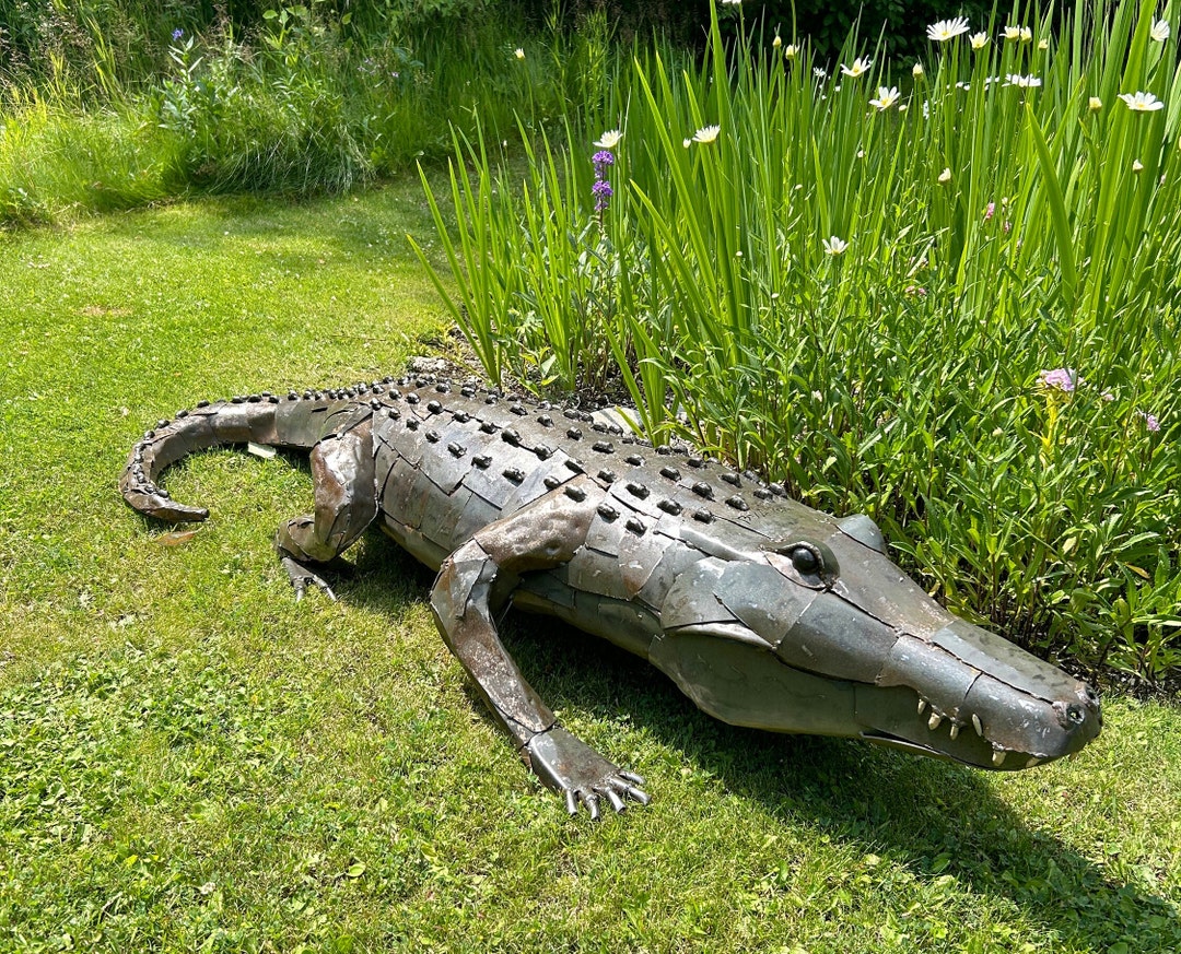 Alligator Sculpture-metal Yard Art-garden Art-garden Statue-scrap Metal ...
