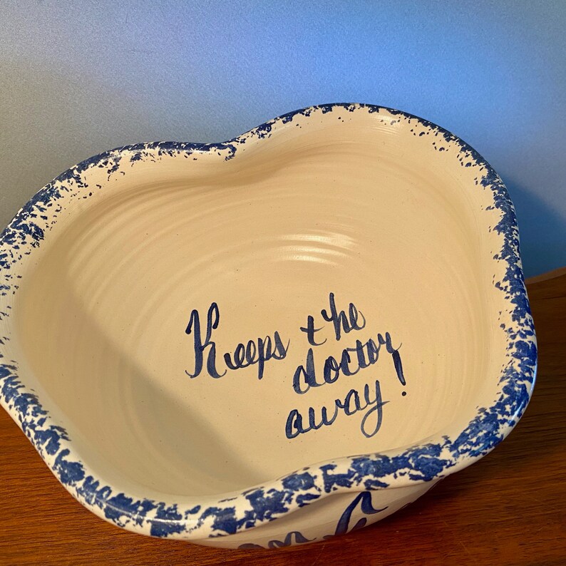 Vintage Large Apple Shaped Pottery Bowl With an Apple a - Etsy