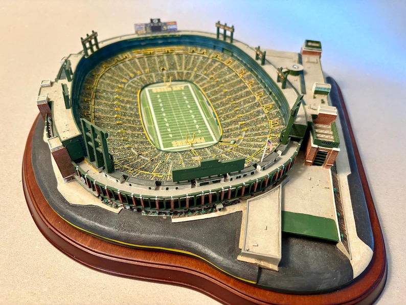 YOUR CHOICE! Vintage Danbury Mint Football Stadium 3d Replicas: Packers ...