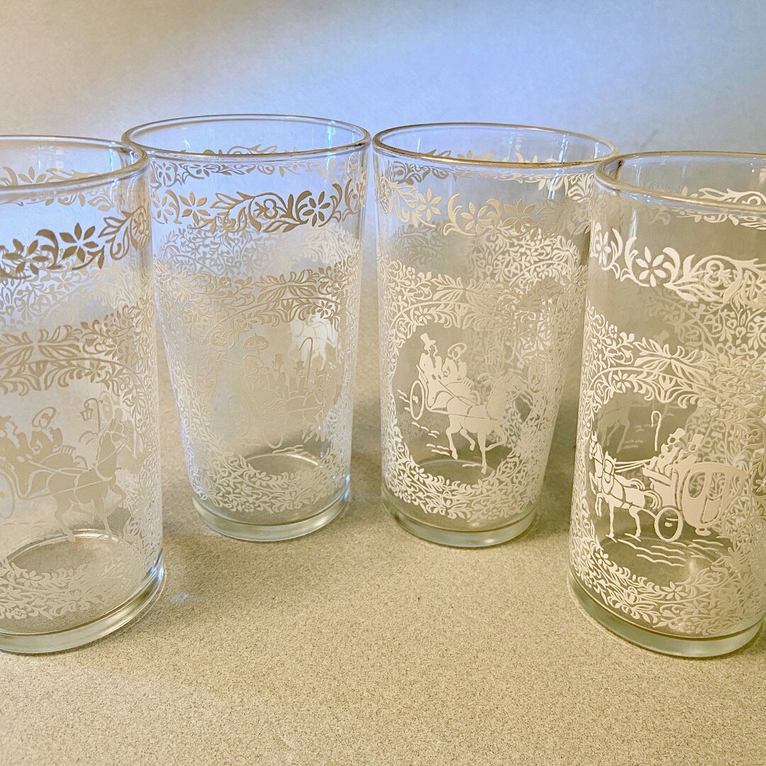 1 SET LEFT! Set of 4 or 8 Vintage Glass Tumblers With Victorian or ...