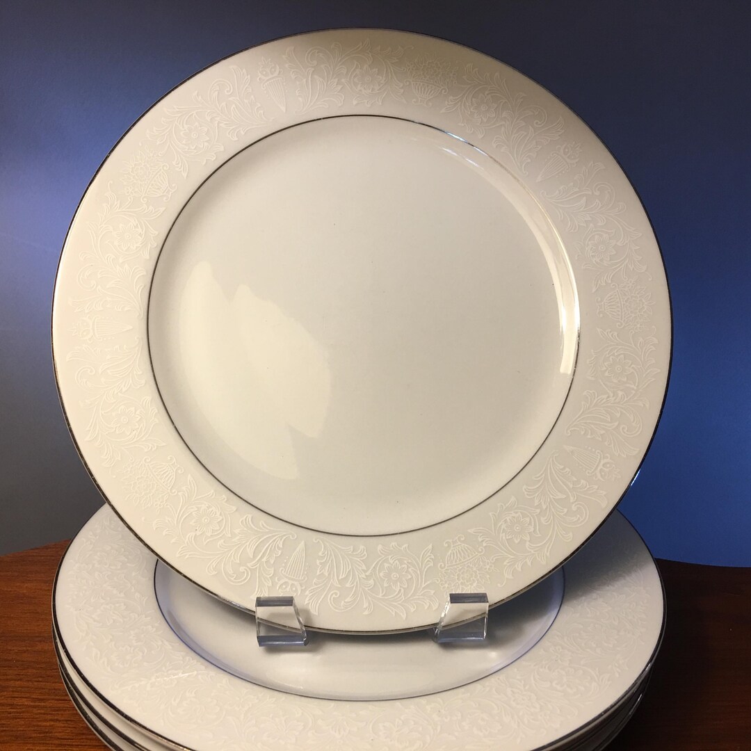 Set of Four Vintage Crown Victoria "lovelace" Dinner Plates - Etsy