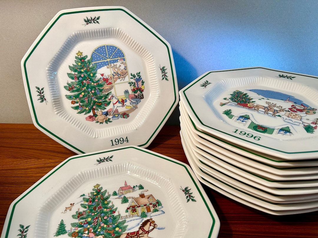 Vintage Nikko Christmastime Collector Plates With Year Made in Japan ...