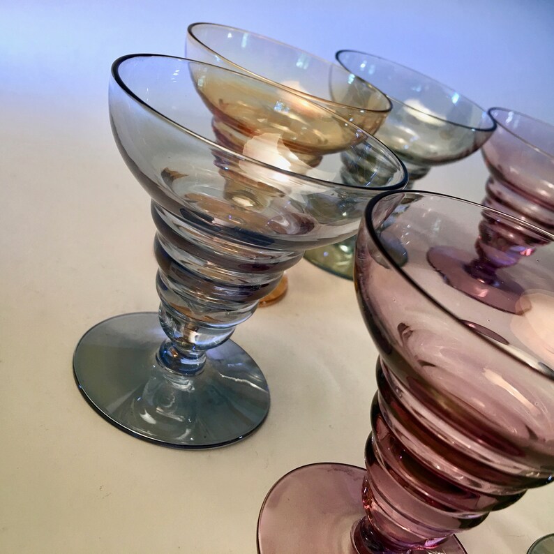 Set of 8 Vintage Small Art Deco Style Sherry or Cordial - Etsy