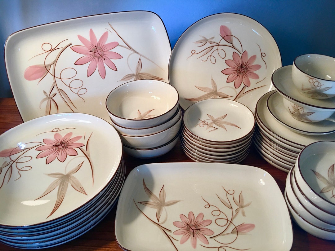 Collections of Vintage Winfield "passion Flower" Plates, Bowls, Cups ...