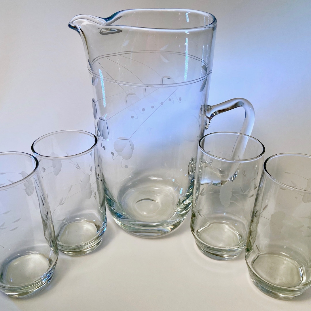 Vintage 5-piece Set Pitcher With Four Glasses Featuring an Etched ...