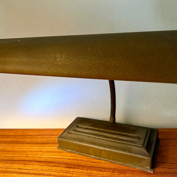 Vintage Fluorescent Desk Lamp - Etsy