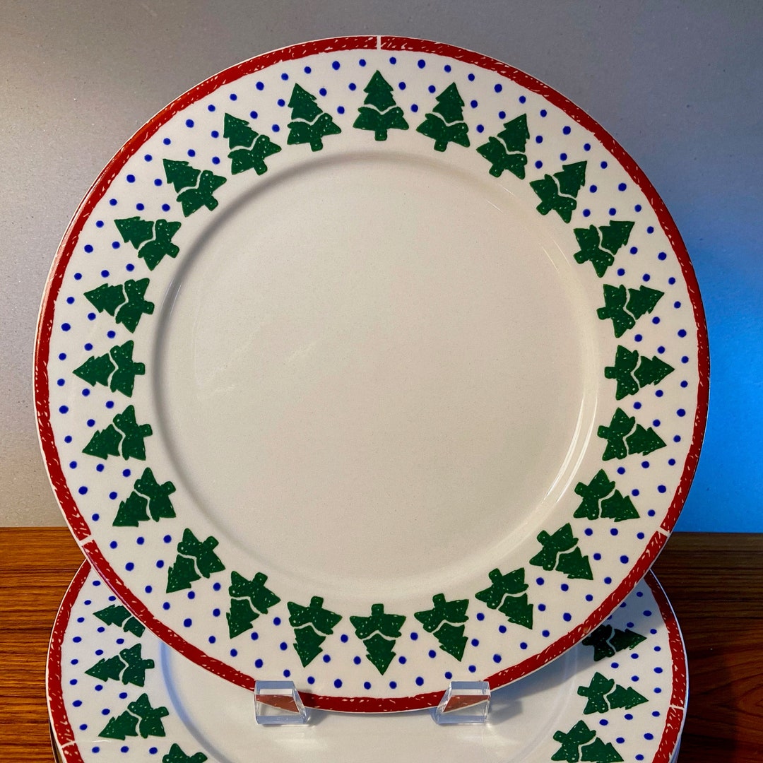 Set of Four Vintage Libbey Dinner Plates With Green Christmas Trees ...