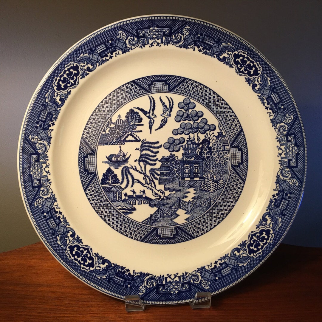 Vintage Large blue Willow Pattern Unmarked Round Serving Plate or ...