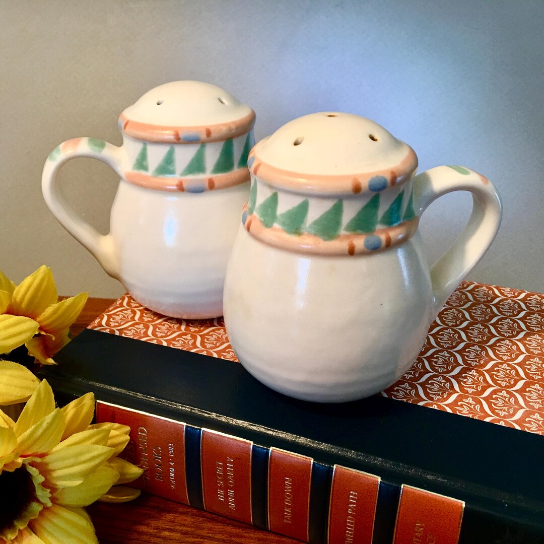 Vintage Treasure Craft Taos Pottery Salt and Pepper Set With Southwest ...