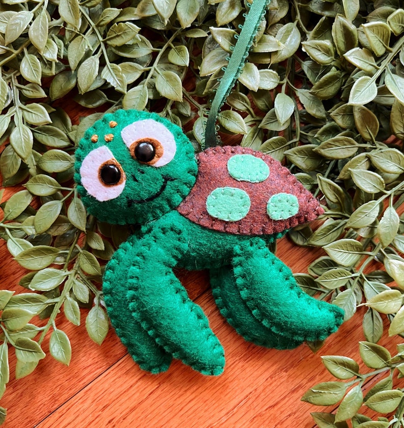 Wool Felt Sea Turtle Ornament Color Choice - Etsy