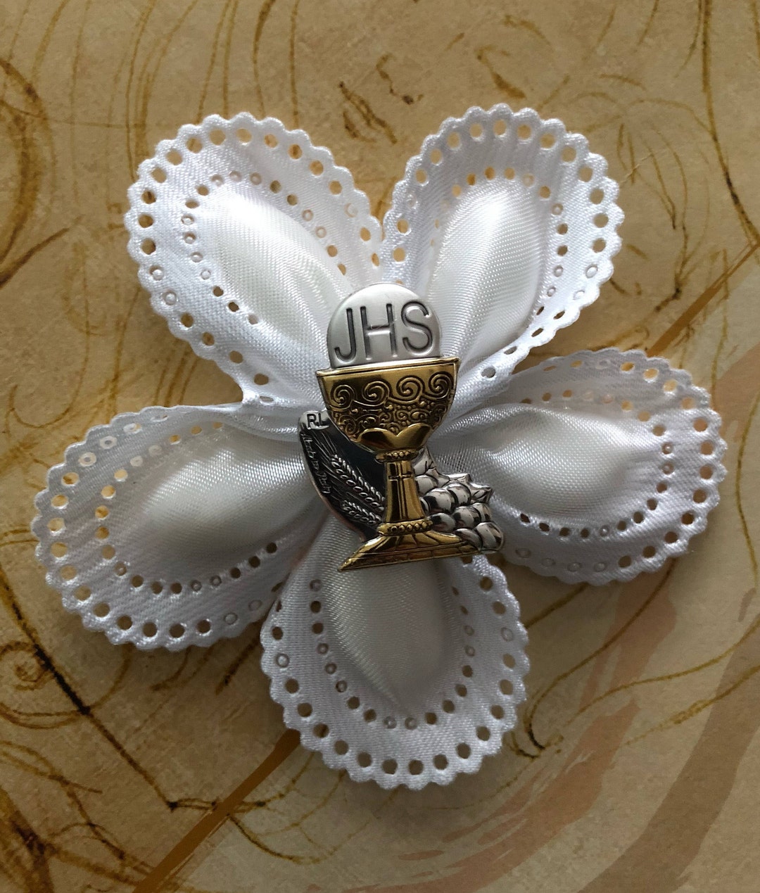 IVORY First Holy Communion Confetti Flower Almond Favor Jordan Almond ...