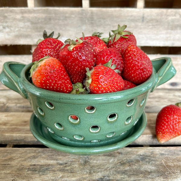 Ceramic Colander - Etsy