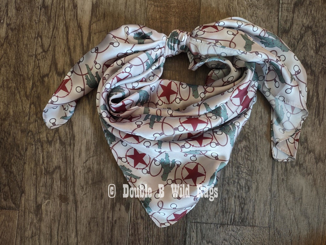 Wild Rag CHRISTMAS HOLIDAY Ivory Cactus Stars and Lights Cowboy Western ...