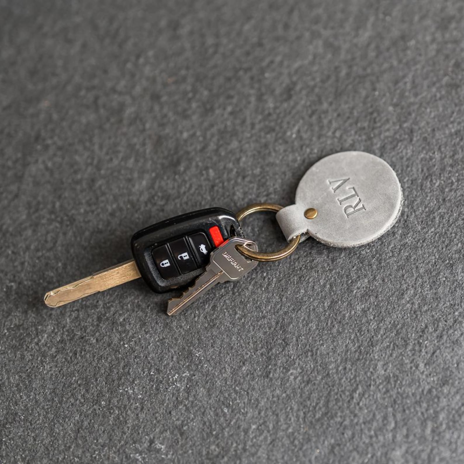 Personalized Leather Round Keychain | Keyring Attached | Key Fob With ...