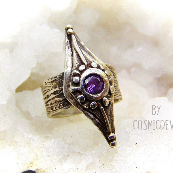 Shield Ring - Etsy