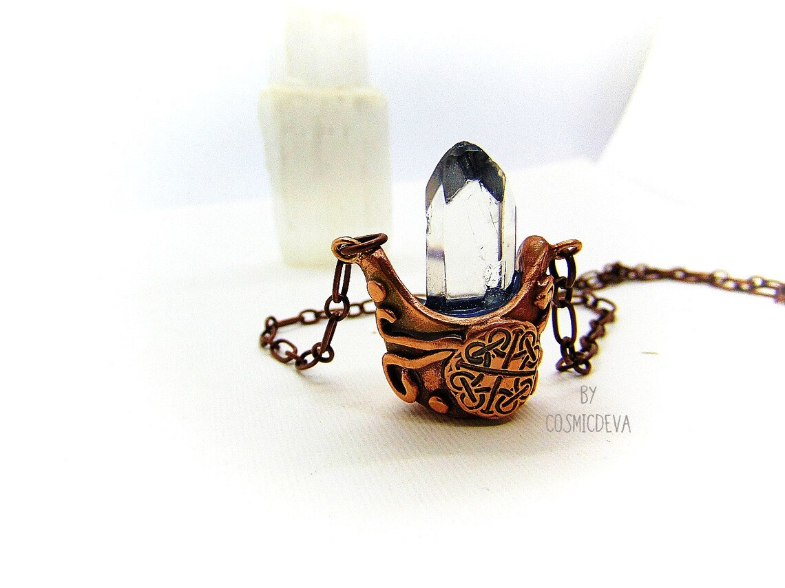 Copper Cauldron Pendant, Chrystal Quartz Point Pendant, Witch Cauldron ...