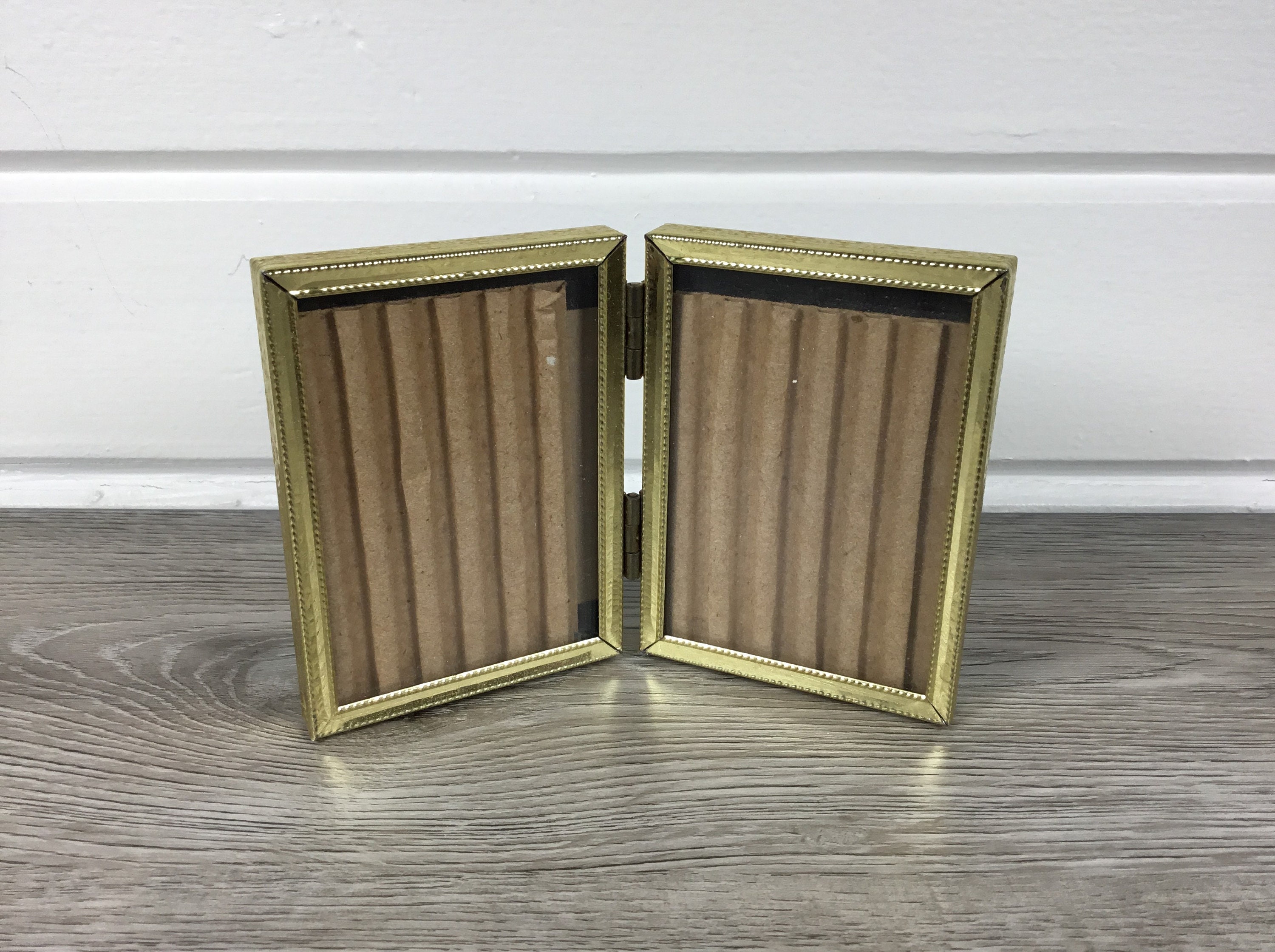 Vintage Bi-fold Gold Tone Folding 2.5 X 3.5 Picture Frame - Etsy