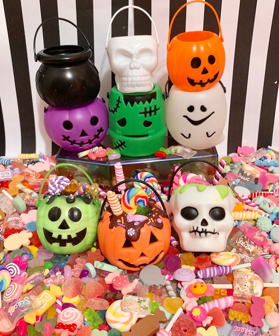 Mini Halloween Candy Bucket -your Choice- Plus 8 Random Candies and 5 ...