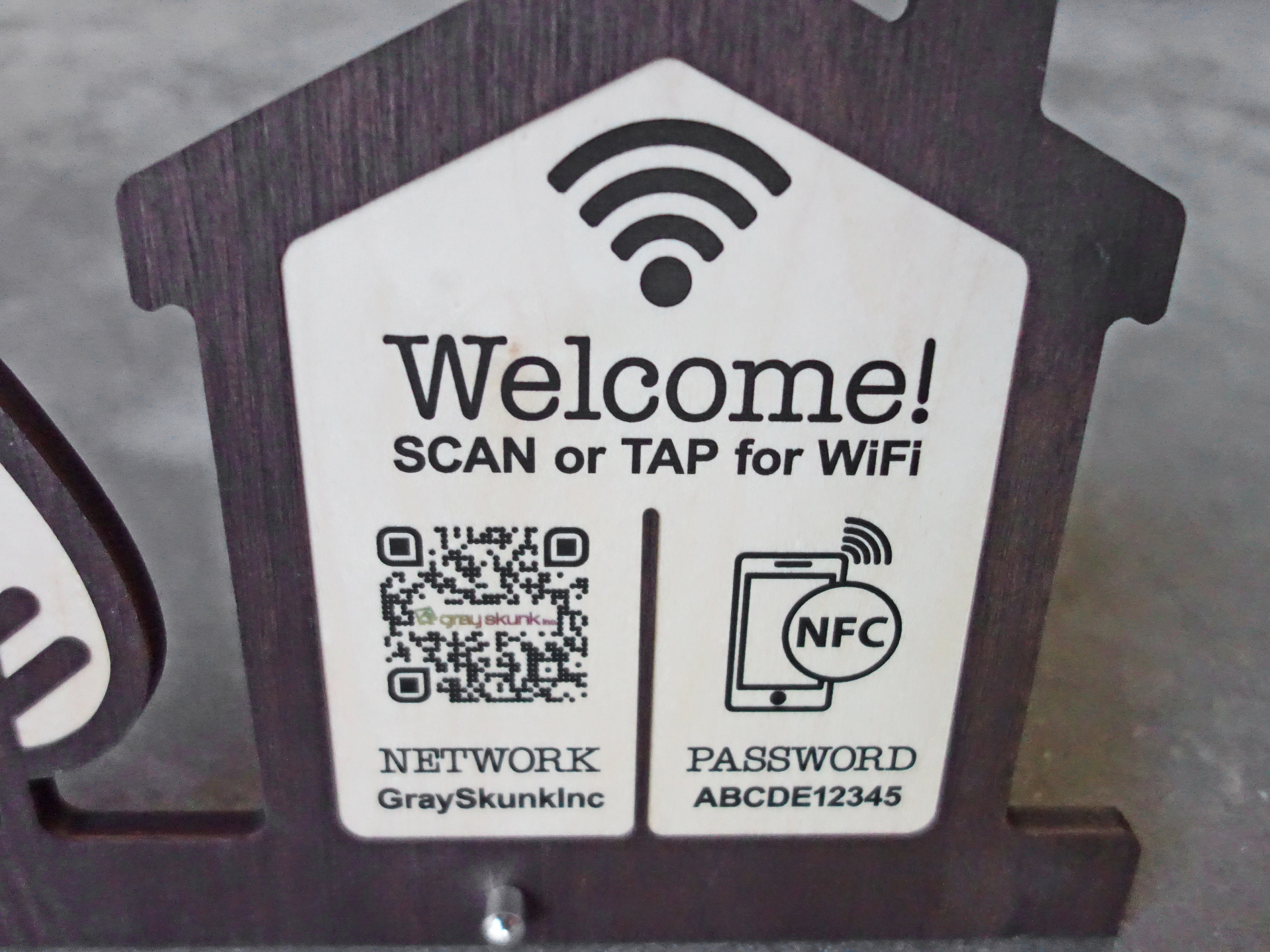 Airbnb VRBO Wifi Internet Sign - Wood NFC & QR Code Login - Tap or Scan ...