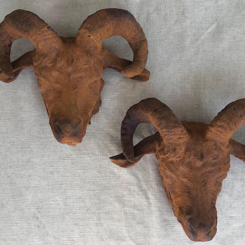 Architectural Cast Iron Rams Heads Mount Statues Garden Architectural ...