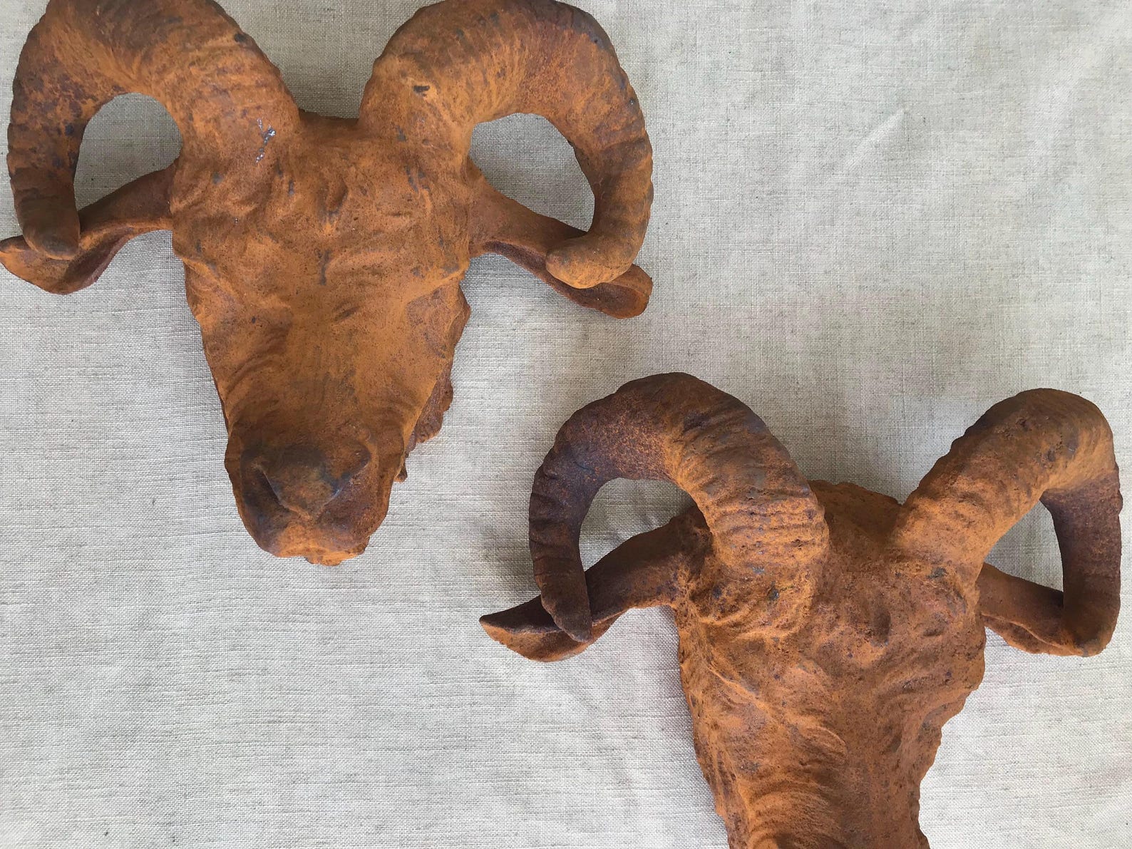 Architectural Cast Iron Rams Heads Mount Statues Garden Architectural ...