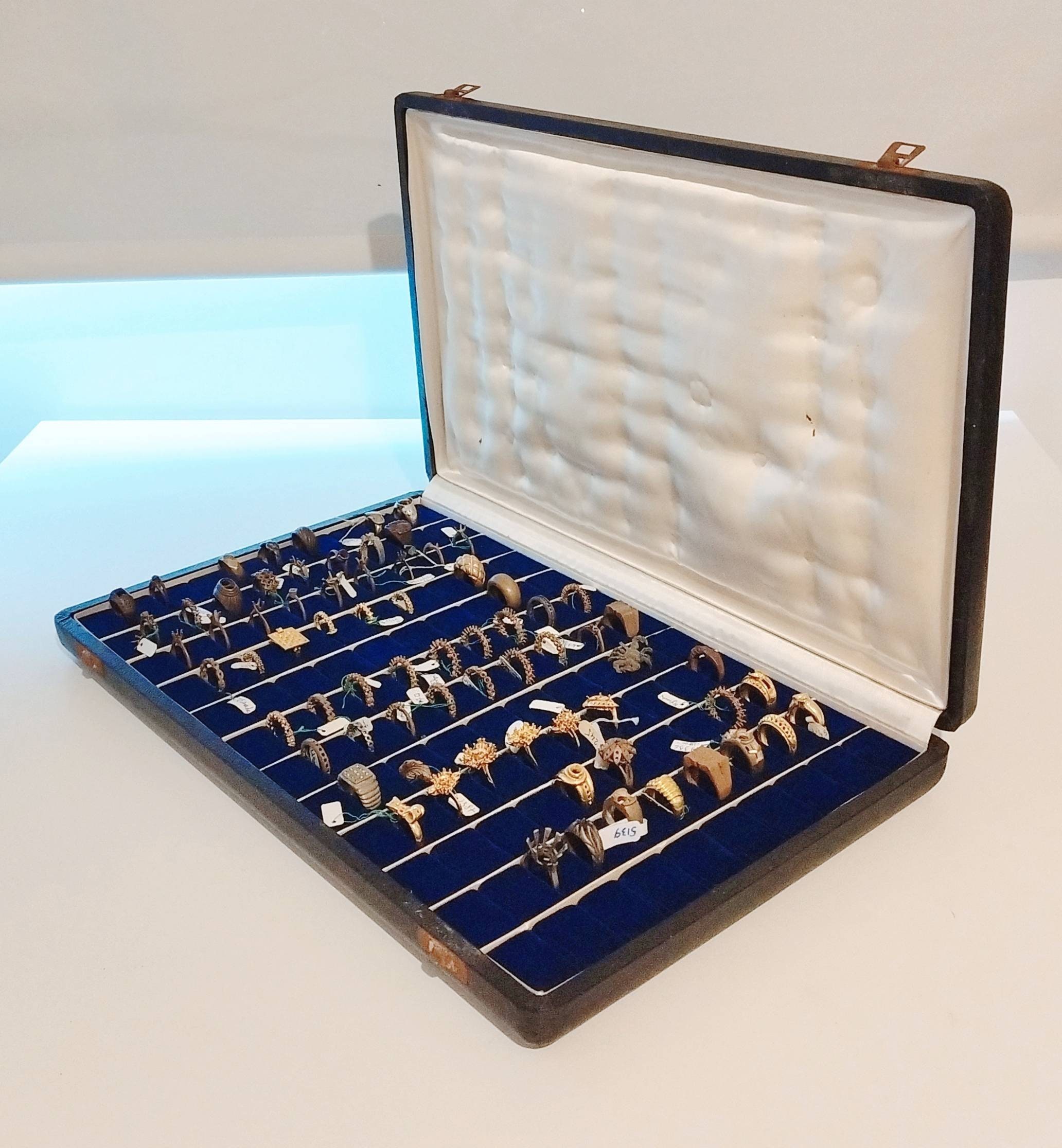 Rare Vintage French Multiple Ring Display Box Antique Ring - Etsy