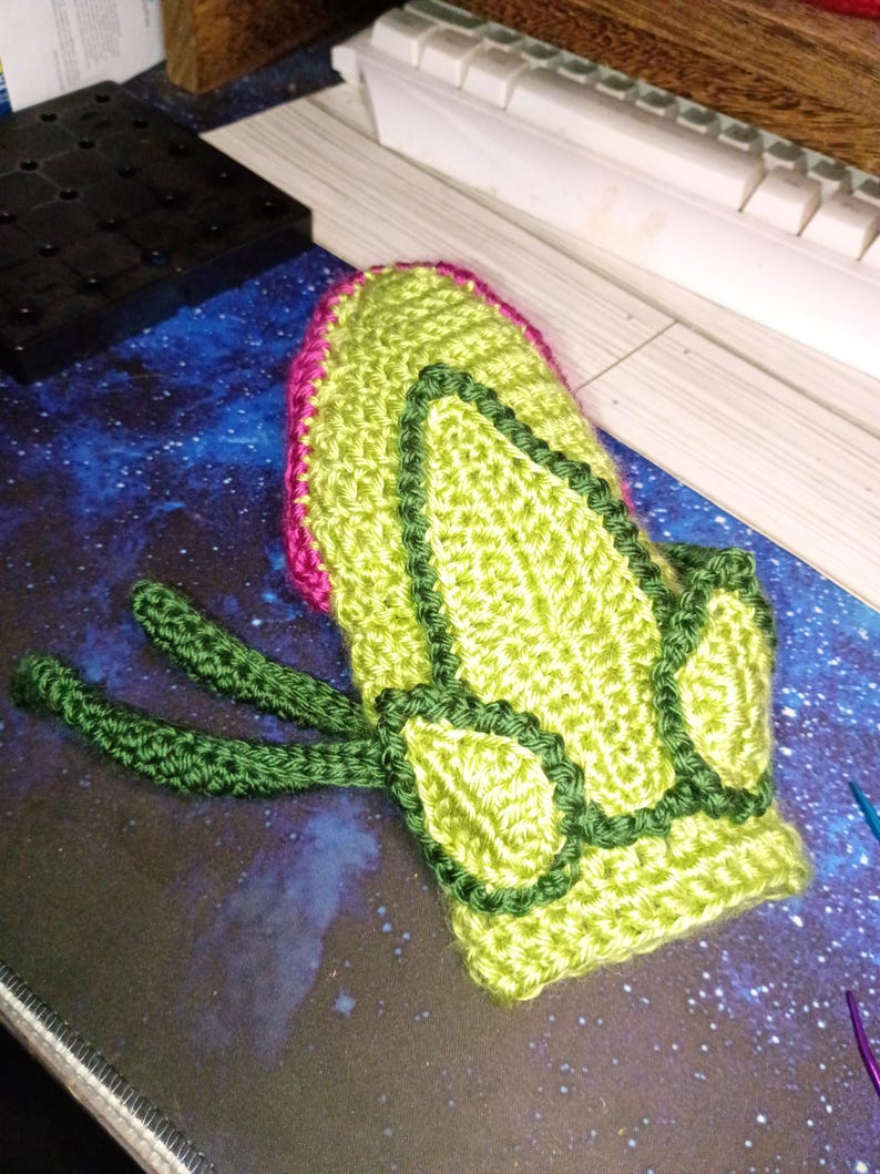 Audrey II Crochet Hand Puppet: Little Shop of Horrors Inspired Toy - Etsy