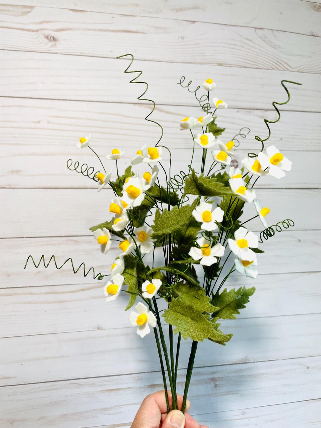 Felt Wildflower Stem, Tiny White Flowers in a Stem, Faux Flowers - Etsy