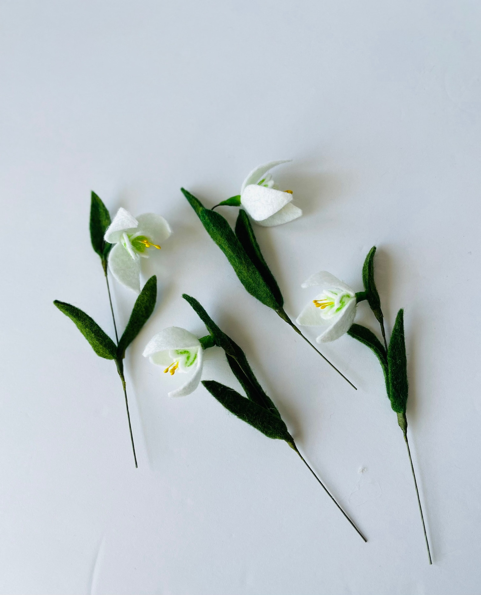 January Felt Flower Stem: Snowdrop Galanthus Birthday - Etsy