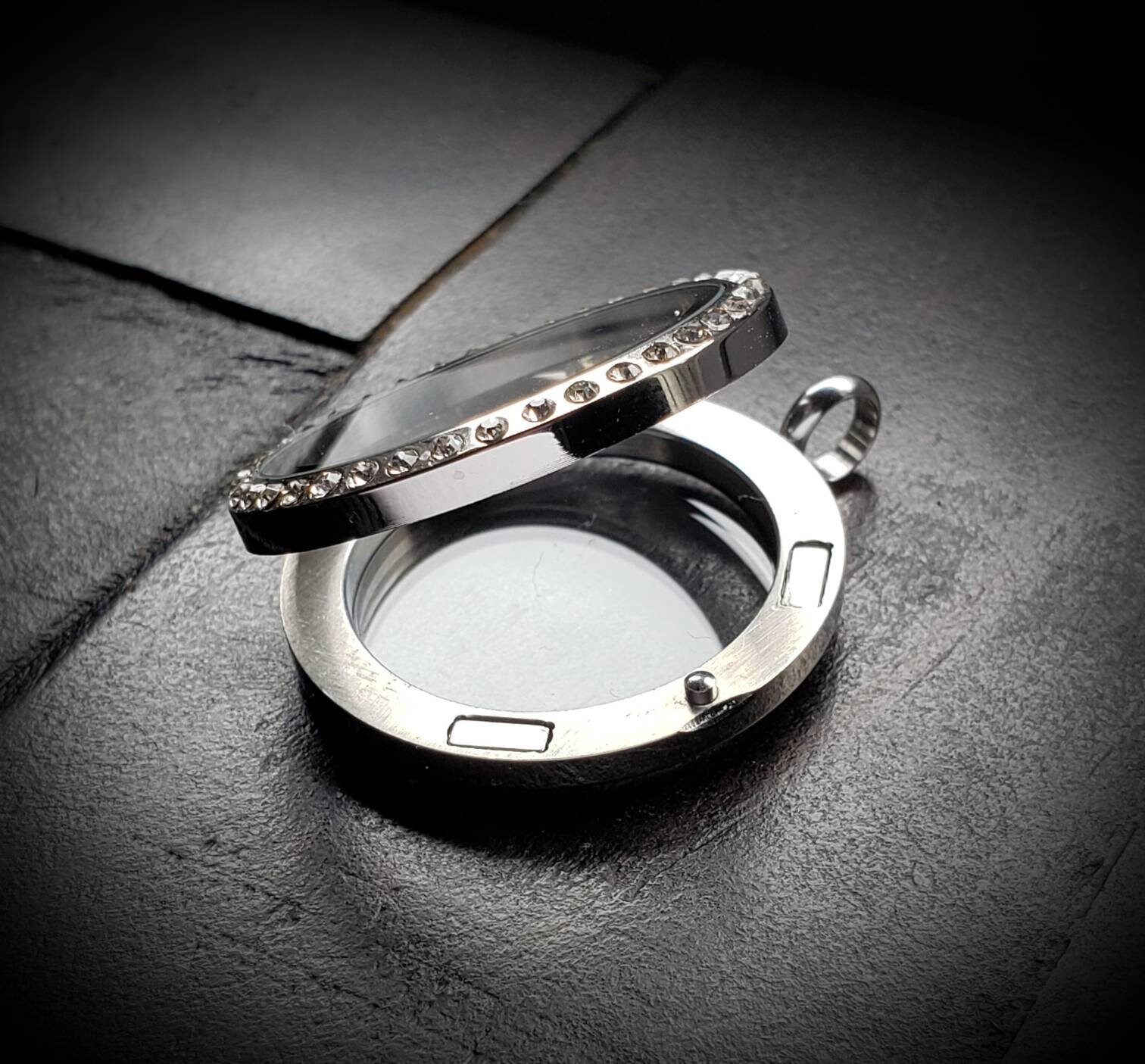 Large 30mm Silver Floating Locket-magnetic Crystal | Etsy