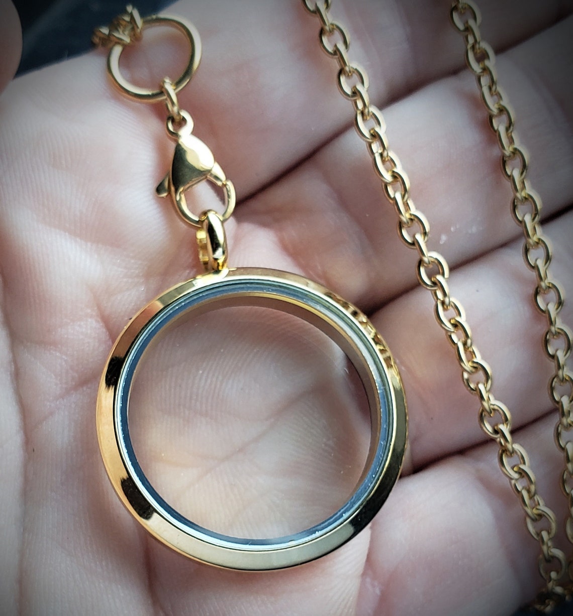 Large (30mm) Gold Floating Locket Necklace-stainless Steel-twist Face ...