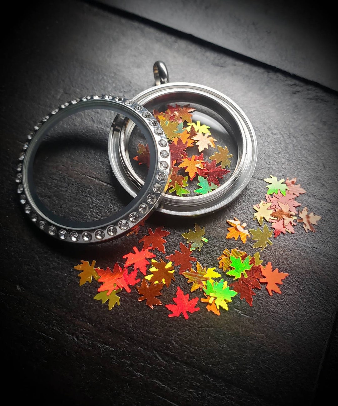 Fall Leaf Floating Locket Confetti Pack-fall-autumn-maple Leaves-color ...