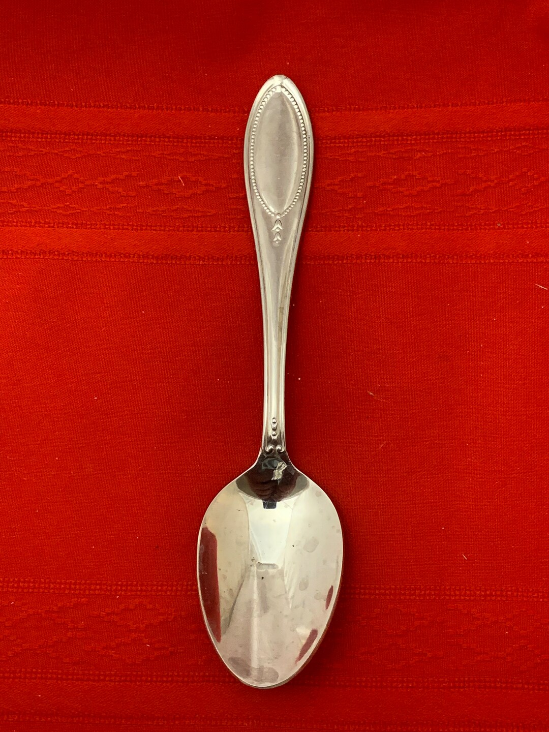 1 Hampton Silversmiths Beaded Medallion Stainless Steel Tablespoon Oval ...