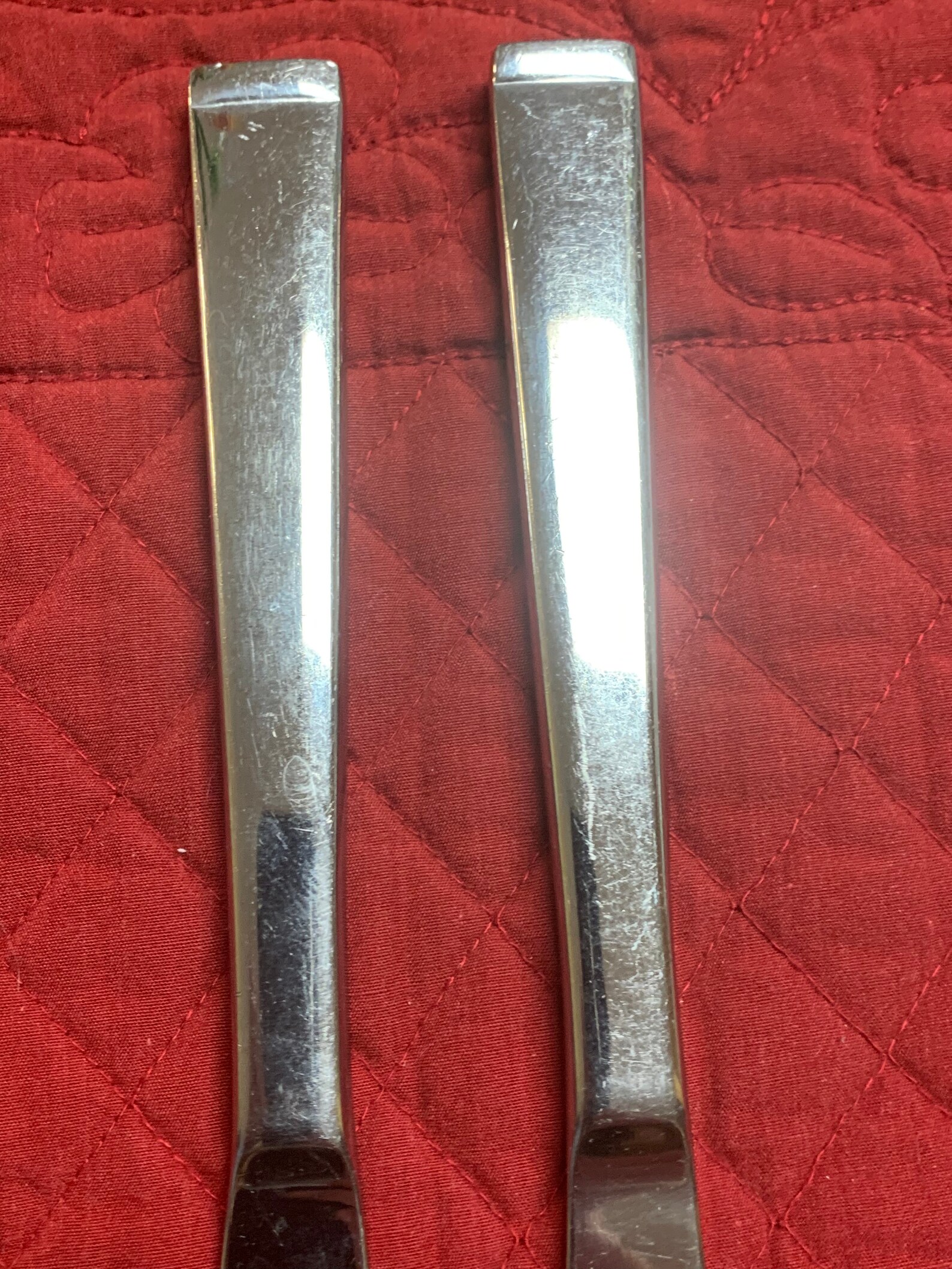 2 Wallace stainless steel flatware Georgetown Dinner Knives | Etsy