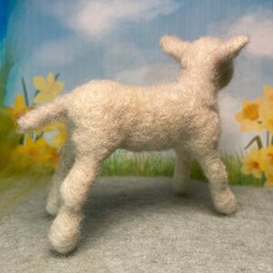 Adorable Needle Felted Spring Lamb - Etsy