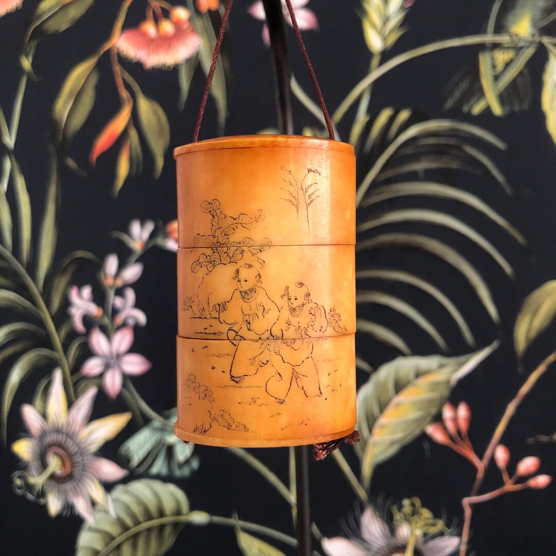 Antique Vintage Japanese Bovine Bone Carved Engraved Inro Hanging Pill ...