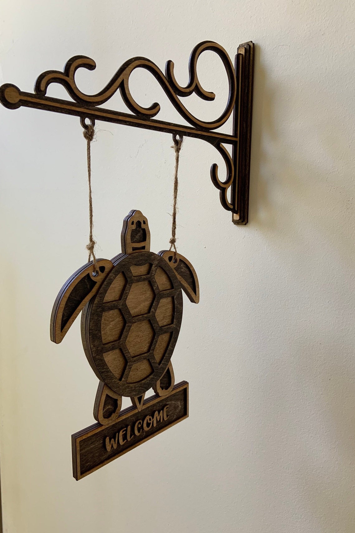 Custom Wood Hanging Sign Turtle / Welcome | Etsy