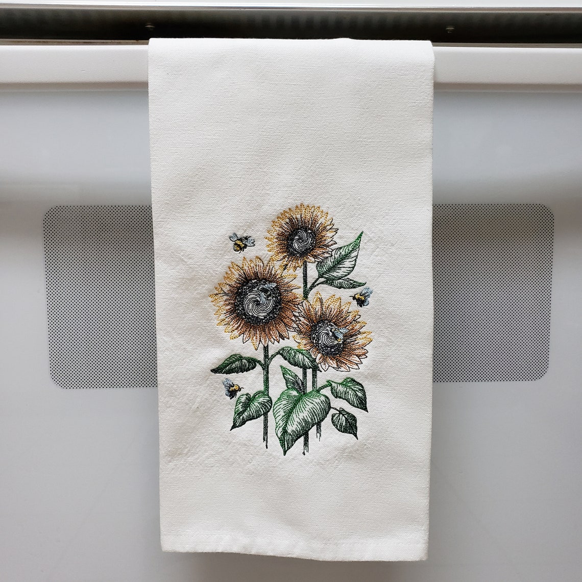 Embroidered Sunflowers and Bees/sunflowers and Bees | Etsy