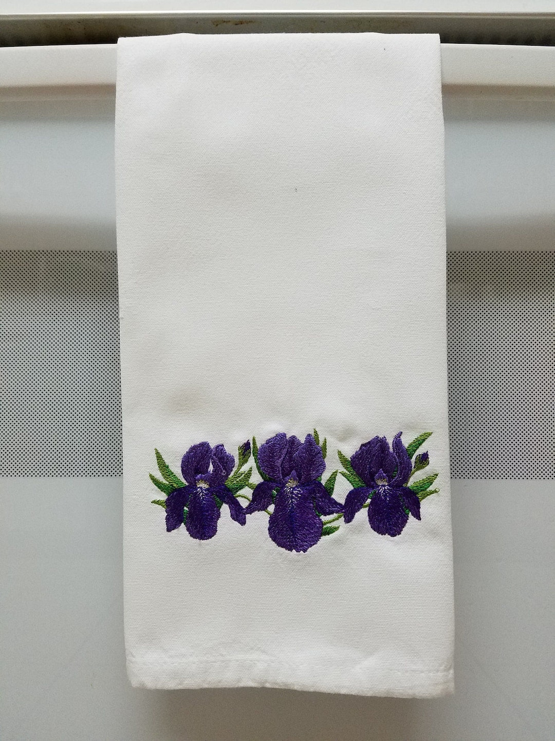 Embroidered Purple Irises/embroidered Iris/embroidered Flower/iris ...