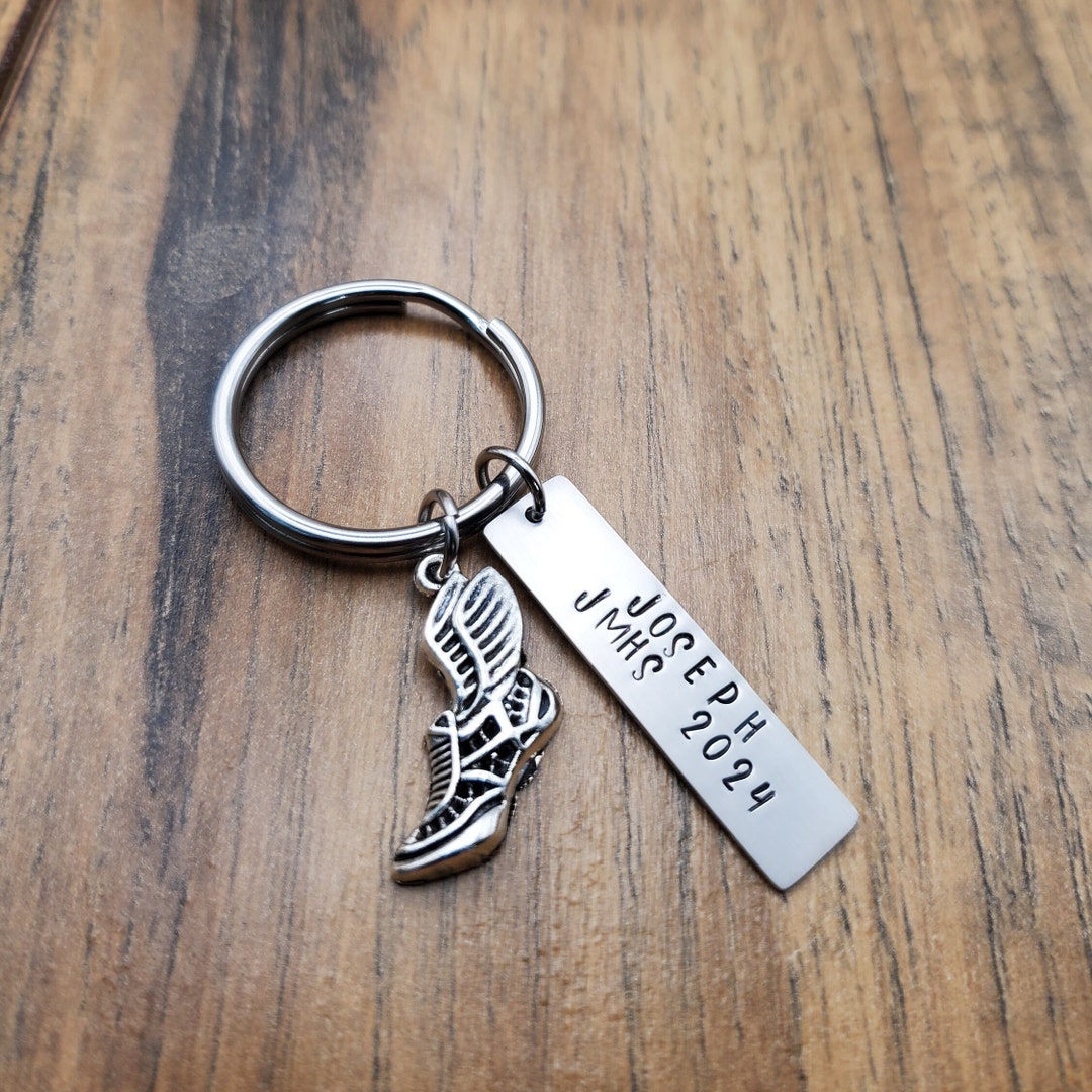 Track and Field Senior Gifts, Track and Field Keychain, Runner Gifts ...