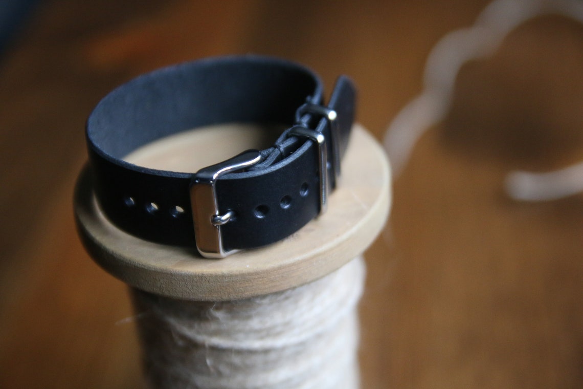 Horween Black Chromexcel Watch Strap in 20 Mm - Etsy