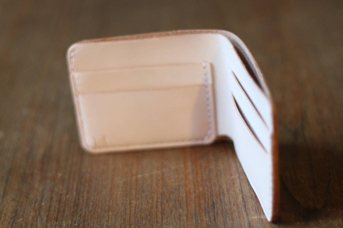 Traditional Leather Bifold Wallet in Natural Vegetable Tannned - Etsy